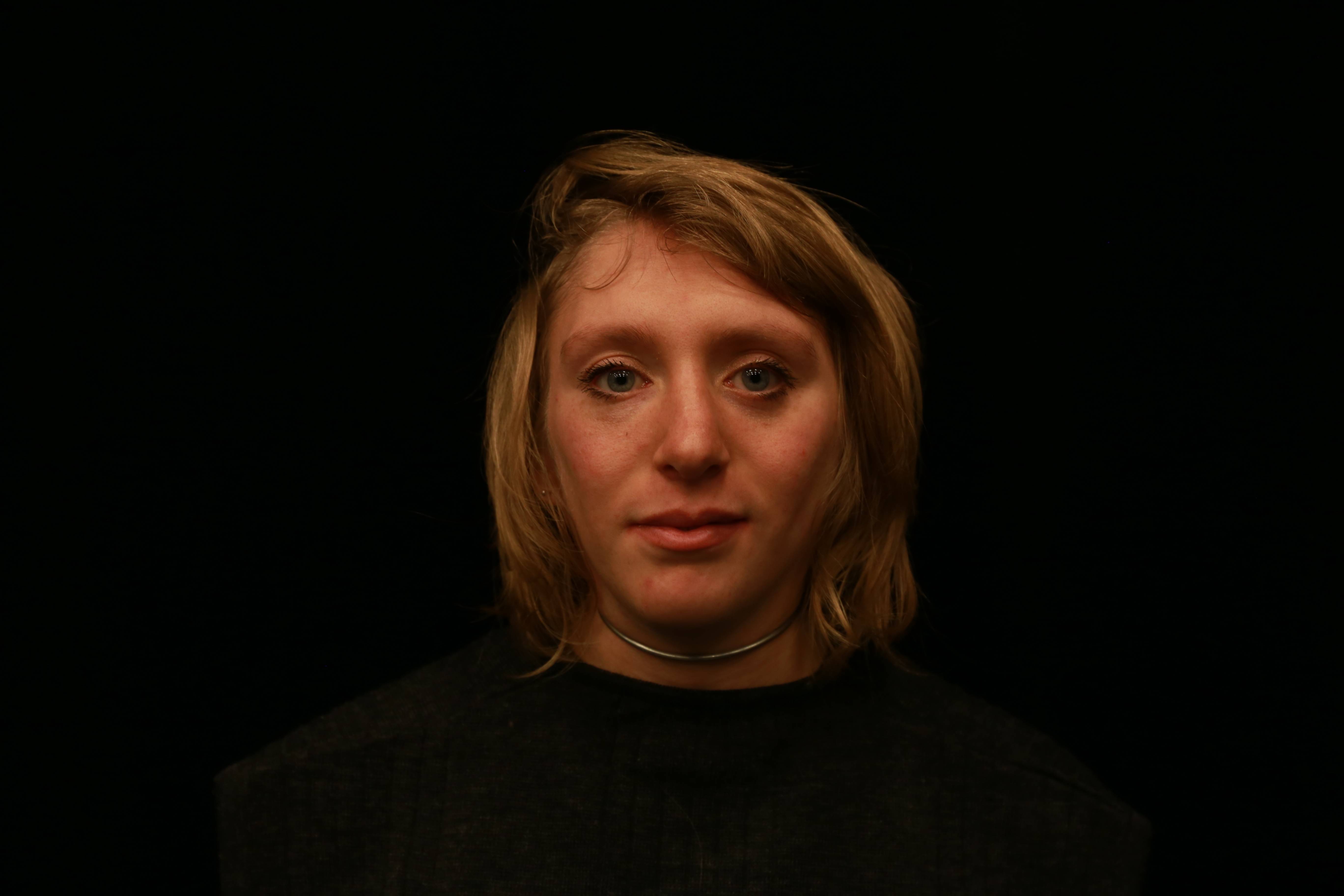 Anna Dujardin - laGeste